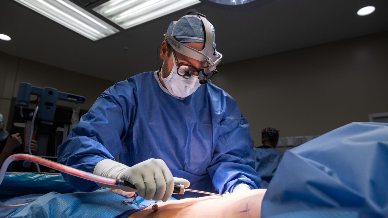 When to Schedule Cosmetic Surgery Before a Summer Event- Jacob Bloom, MD